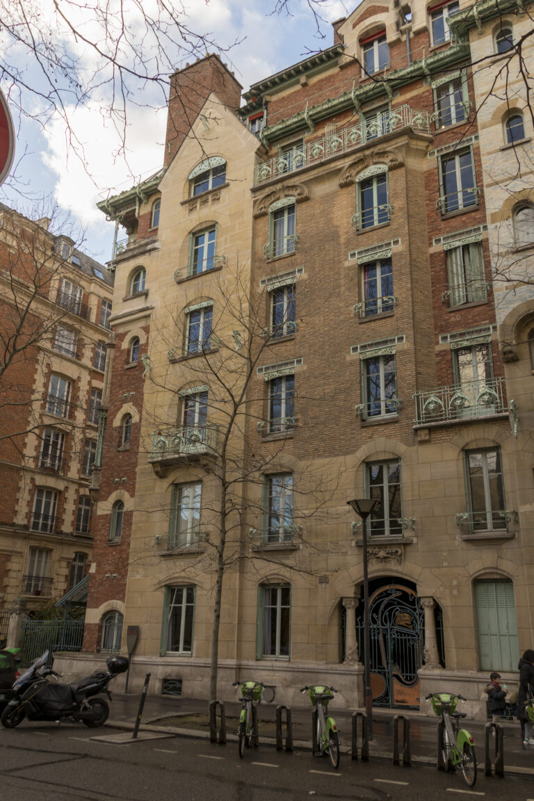 Castel Béranger, l'immeuble Art Nouveau de Hector Guimard